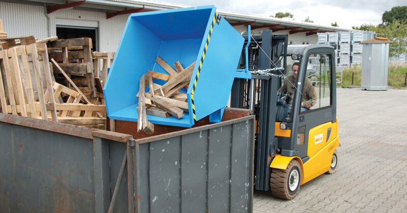 Waste containers and tipping containers | CGK Group
