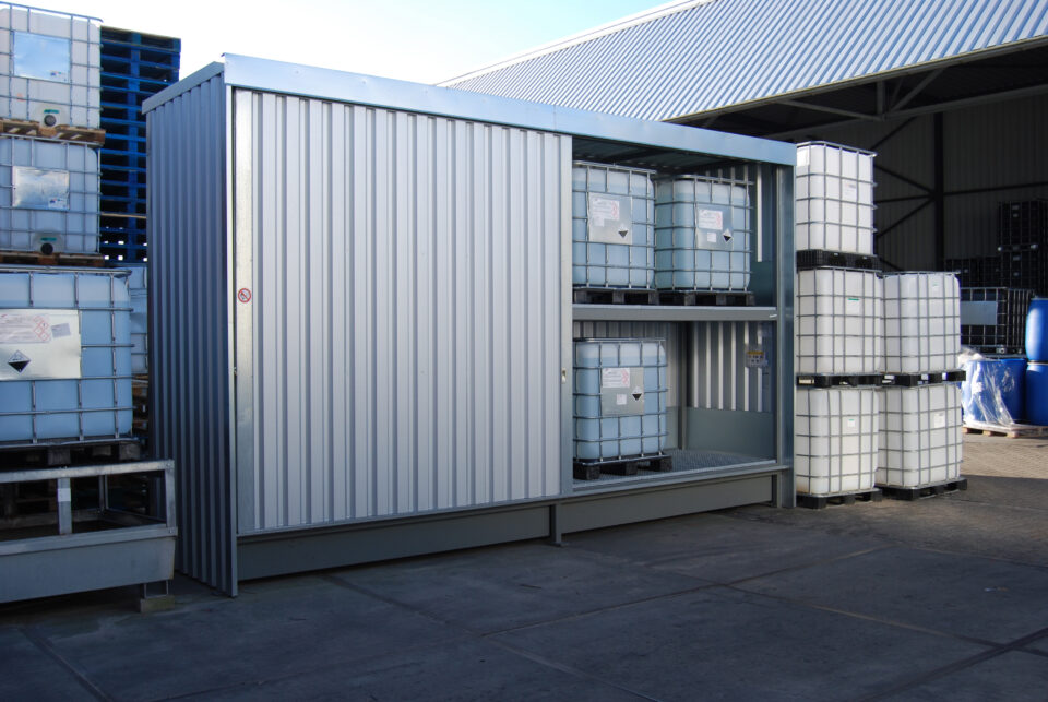 CGK Group | Conteneurs de stockage de base à palettes IBC - portes…